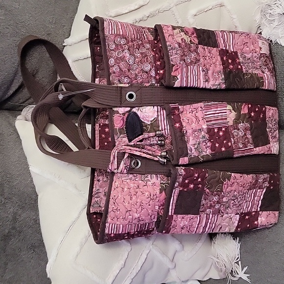 Donna sharp | Bags | Donna Sharp Quilted 2 Handle Tote Bag | Poshmark